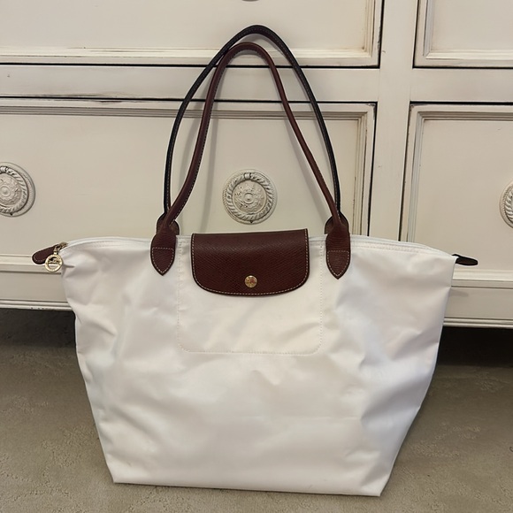 Longchamp | Bags | Very Good Used Condition Large Longchamp Le Pliage ...